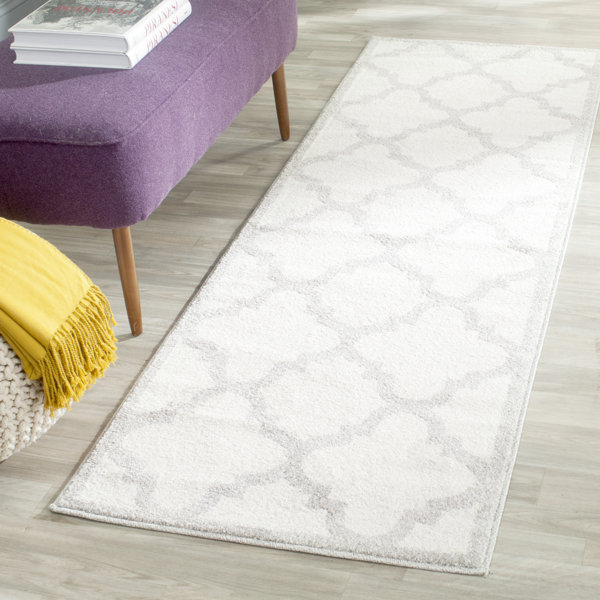 Lark Manor Ammundsen Geometric Beige/Grey Area Rug & Reviews | Wayfair